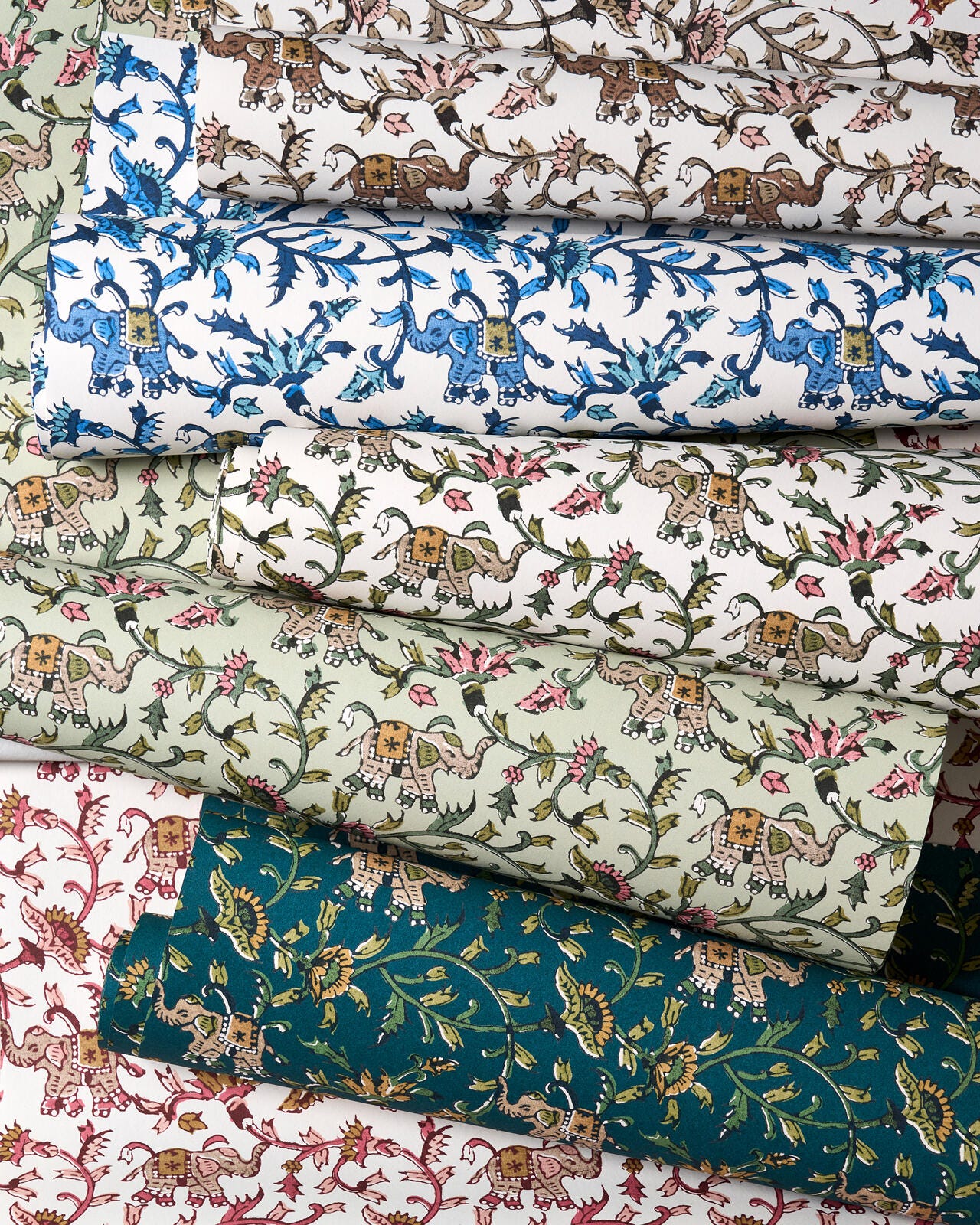 Clarke & Clarke Hathi Wallpaper W0236 /05 | James Dunlop Textiles